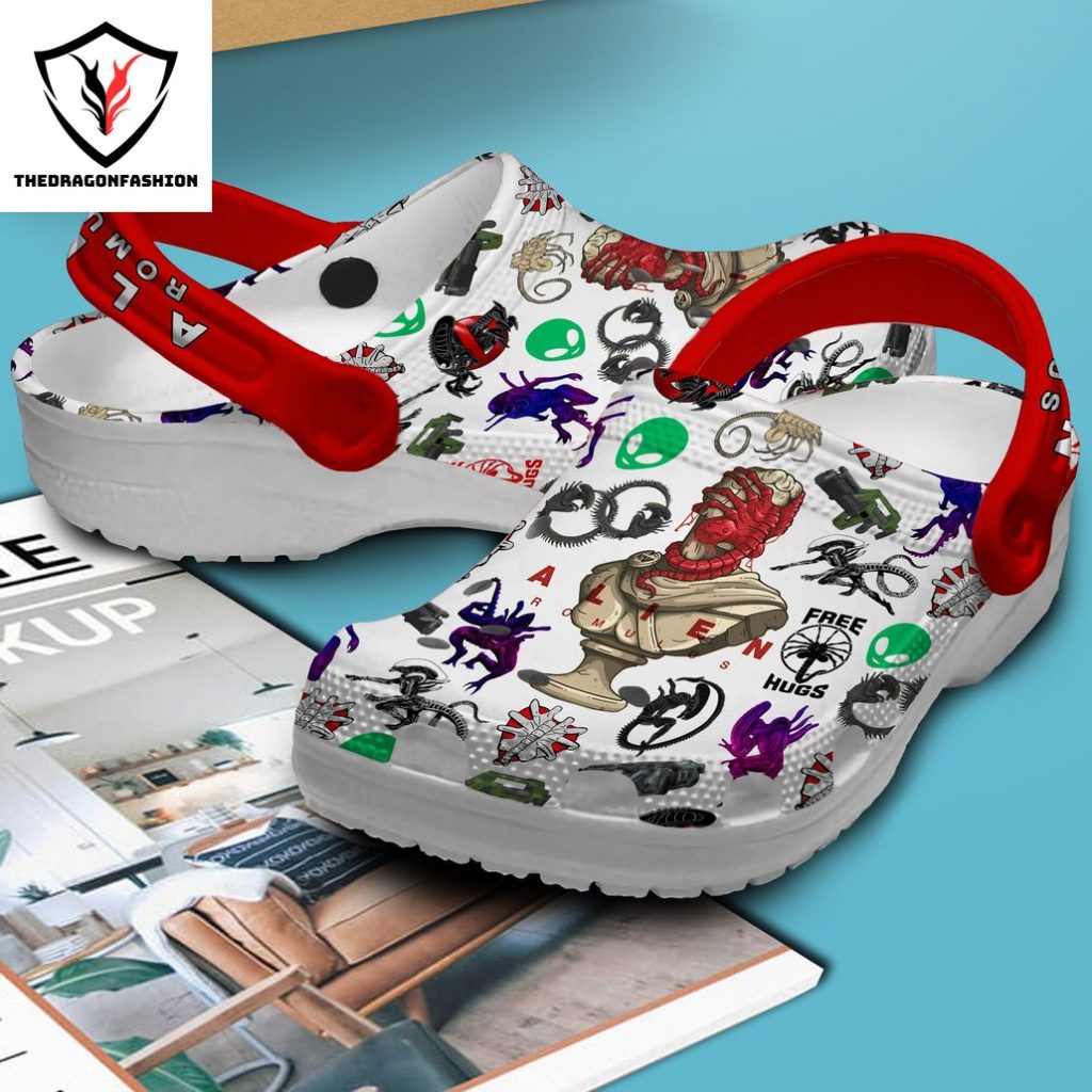 Alien Romulus Free Hugs Crocs - Thedragonfashion
